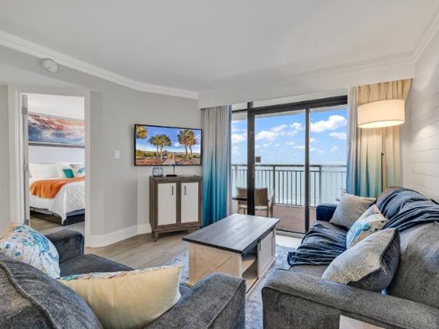 3 Br, 2 bath, Condo 7200 N Ocean Blvd