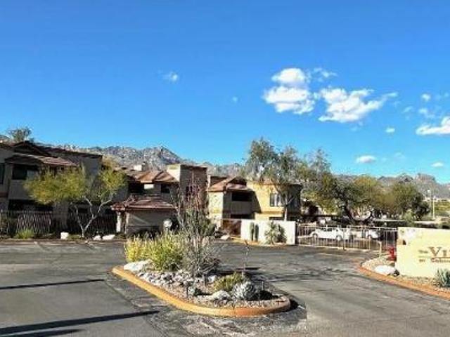 3 Br, 2 bath, Condo 7255 E Snyder