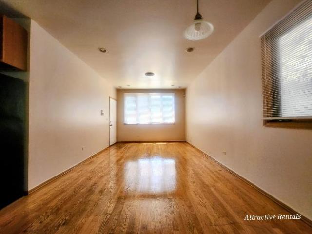 3 Br, 2 bath, Condo 728 W 50th St