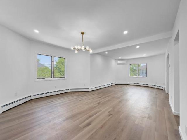 3 Br, 2 bath, Condo 77 Brookings St