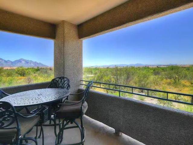 3 Br, 2 bath, Condo 755 N Vistoso Highlands Dr