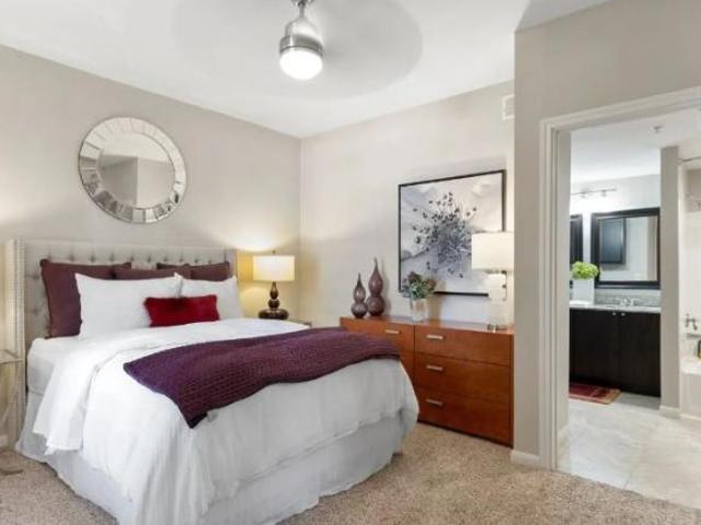 3 Br, 2 bath, Condo 7575 Gosling Rd
