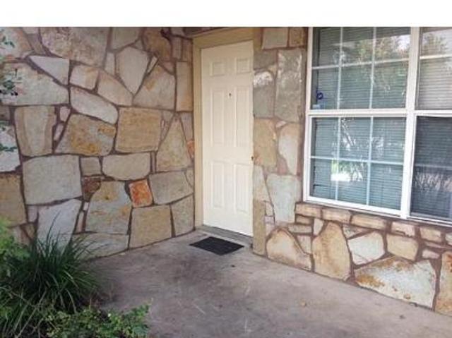 3 Br, 2 bath, Condo 7620 Oak Chase