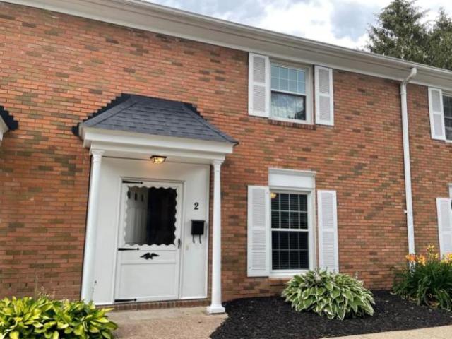 3 Br, 2 bath, Condo 763 Mentor Ave