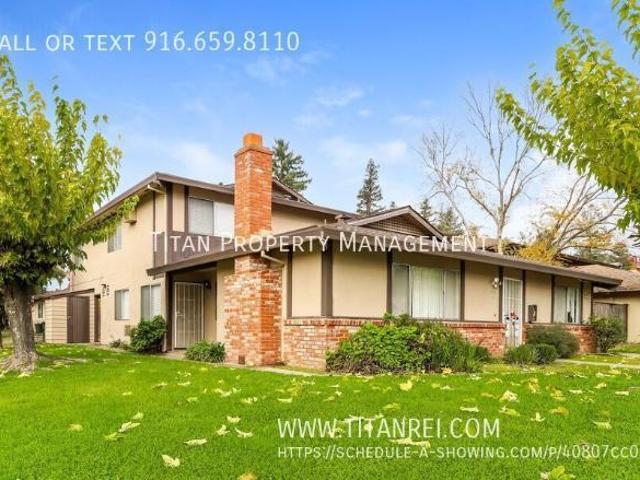3 Br, 2 bath, Condo 770 Carro Dr