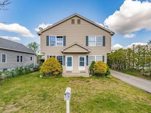 3 Br, 2 bath, Condo 7 9 Brandon Ave