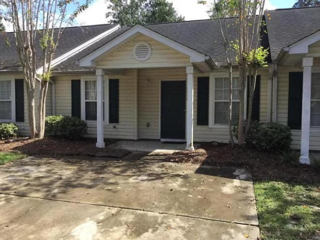 3 Br, 2 bath, Condo 8012 Vermont Rd