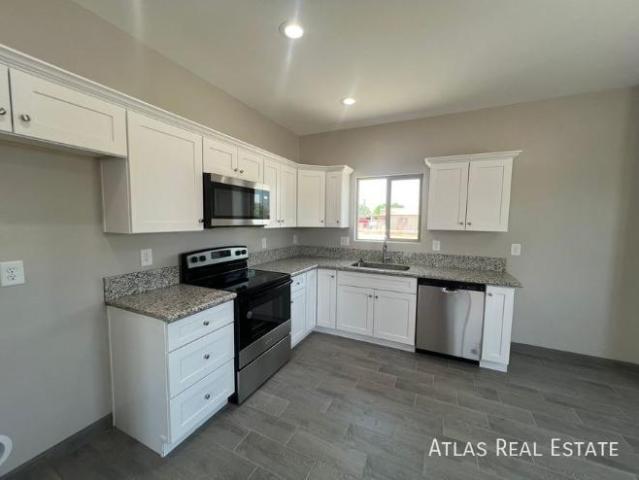 3 Br, 2 bath, Condo 808 E 35th Street