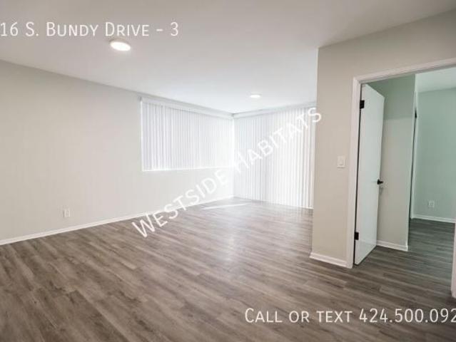 3 Br, 2 bath, Condo 816 S Bundy Drive