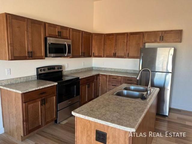 3 Br, 2 bath, Condo 829 S Laurue Drive
