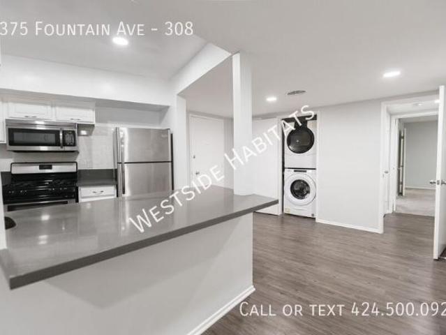 3 Br, 2 bath, Condo 8375 Fountain Ave