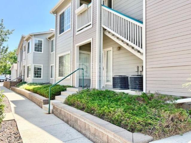 3 Br, 2 bath, Condo 8381 Pebble Creek Way