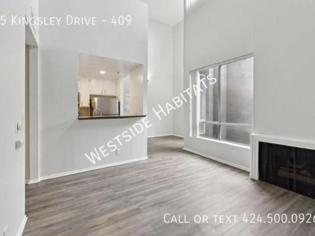 3 Br, 2 bath, Condo 845 Kingsley Drive
