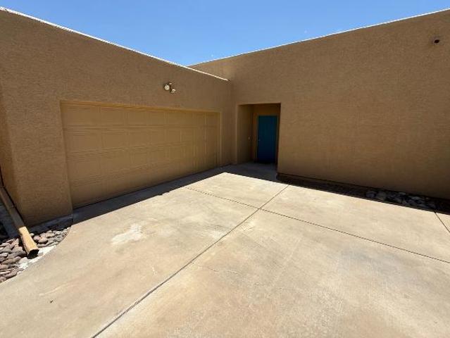 3 Br, 2 bath, Condo 8538 E Seabury Ct