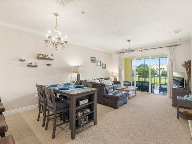 3 Br, 2 bath, Condo 85 Riverview Bend N