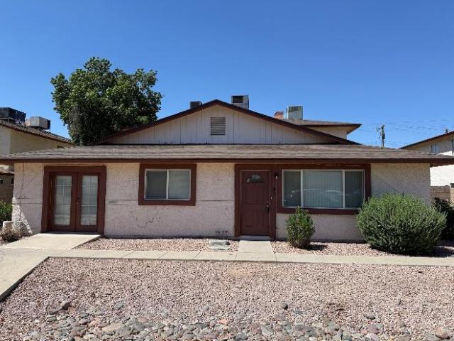3 Br, 2 bath, Condo 860 E Brown Rd 53