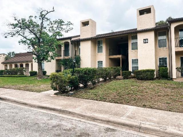 3 Br, 2 bath, Condo 8702 Village Drive