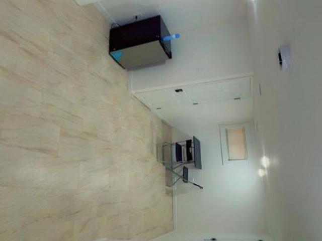 3 Br, 2 bath, Condo 8 S Farview Ave
