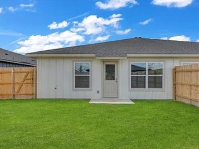 3 Br, 2 bath, Condo 901 Cherry Laurel Lane