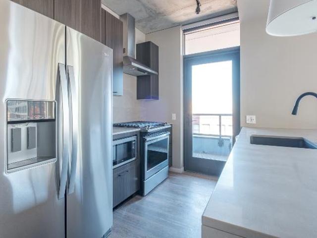 3 Br, 2 bath, Condo 902 W Washington