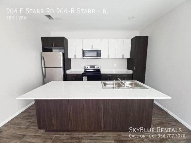 3 Br, 2 bath, Condo 906 E Starr Rd