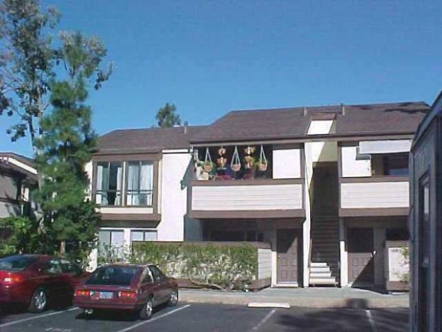 3 Br, 2 bath, Condo 9149 Village Glen Dr