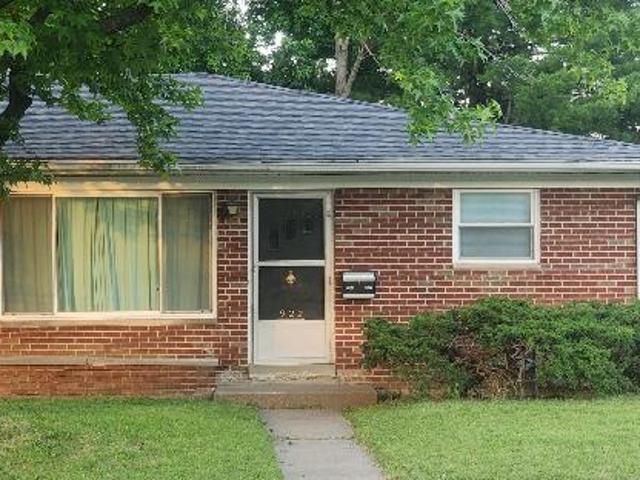 3 Br, 2 bath, Condo 922 S 74th St
