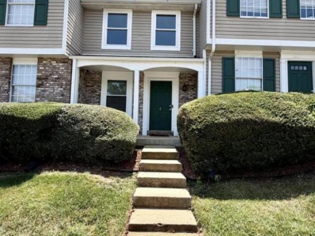 3 Br, 2 bath, Condo 9604 Vinca Cir