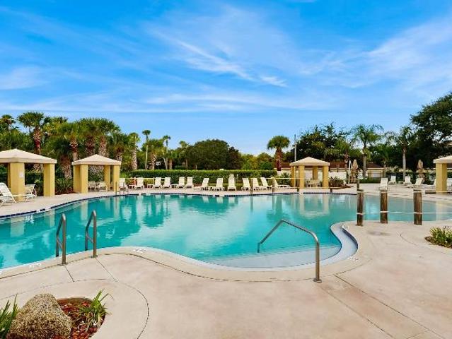 3 Br, 2 bath, Condo 1000 Canopy Walk