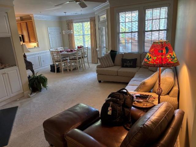 3 Br, 2 bath, Condo 100 Northbrook Dr