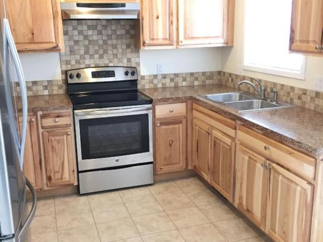 3 Br, 2 bath, Condo 1015 Roosevelt Avenue