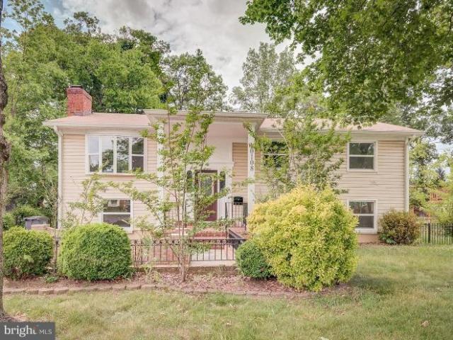 3 Br, 2 bath, Condo 10108 Lomond Dr