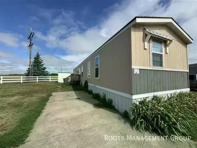 3 Br, 2 bath, Condo 1010 Reservation Rd