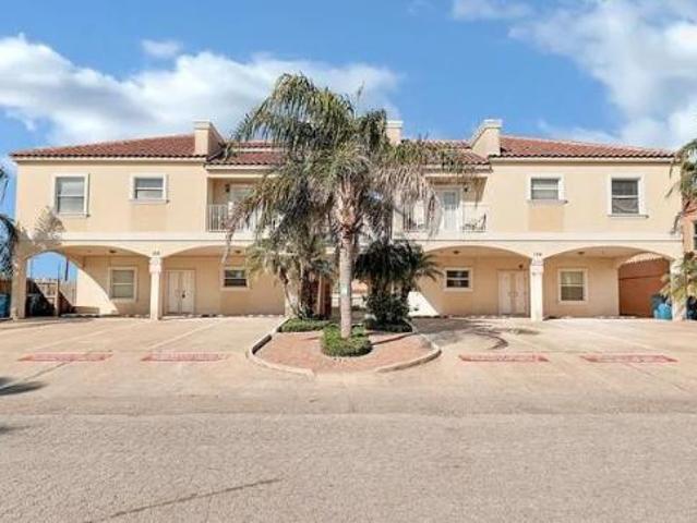 3 Br, 2 bath, Condo 102 E Gardenia St
