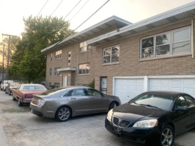 3 Br, 2 bath, Condo 1069 Burnham Ave