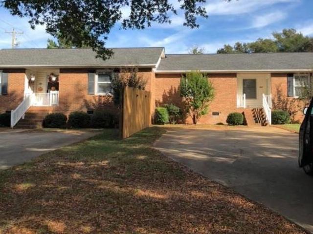 3 Br, 2 bath, Condo 107 Nicholls Dr