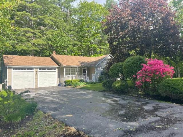 3 Br, 2 bath, Condo 10 Village Green Drive