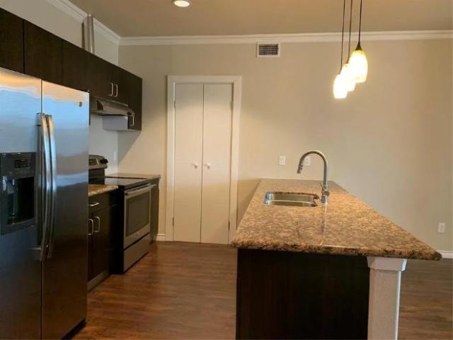 3 Br, 2 bath, Condo 1100 W Trinity Mills Rd