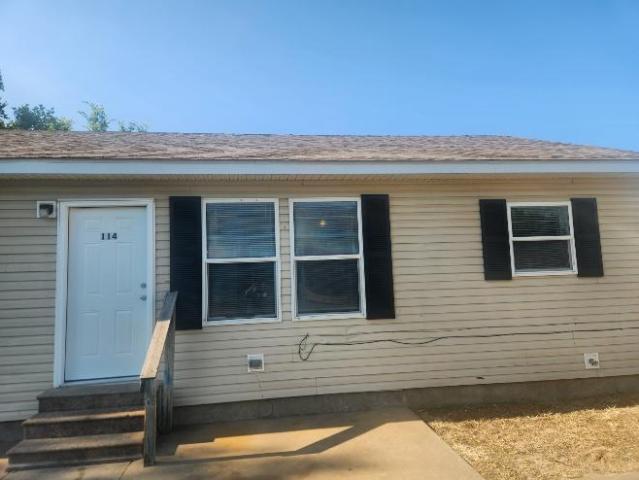 3 Br, 2 bath, Condo 114 N Wildhorse St
