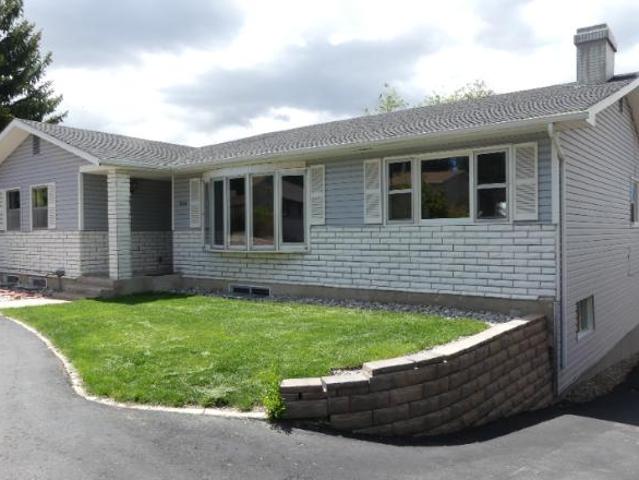 3 Br, 2 bath, Condo 1155 Stanton St