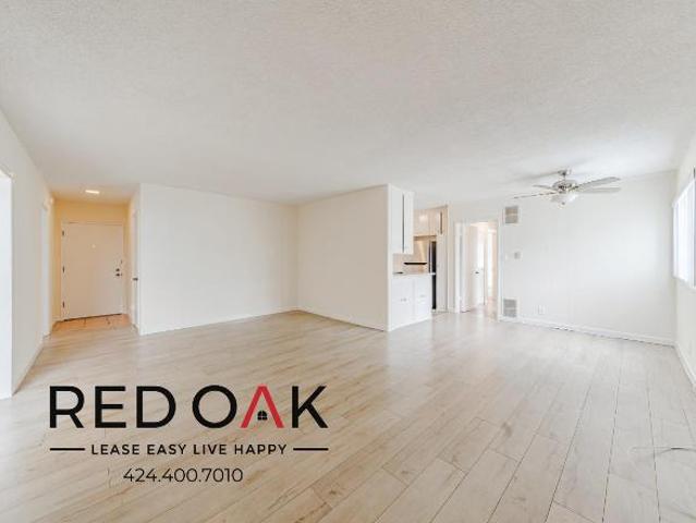 3 Br, 2 bath, Condo 11830 Darlington Ave