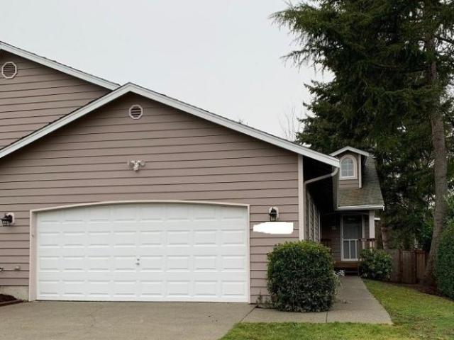 3 Br, 2 bath, Condo 119 107th St SW
