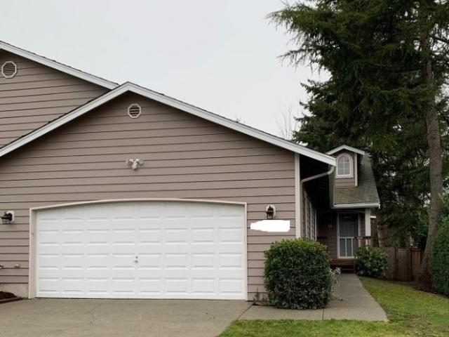 3 Br, 2 bath, Condo 119 107th St SW