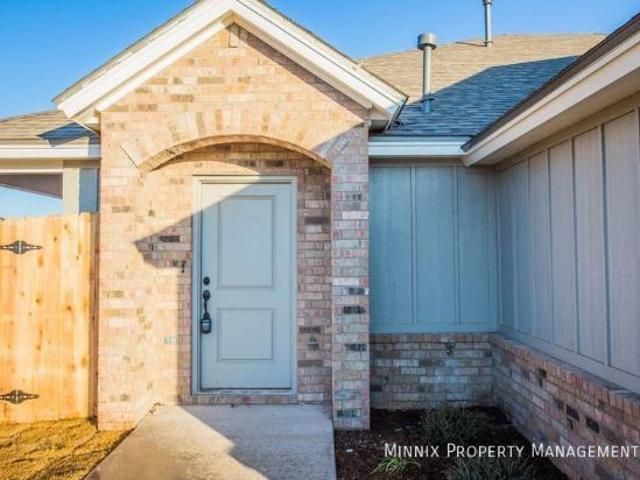 3 Br, 2 bath, Condo 12001 Essex Ave