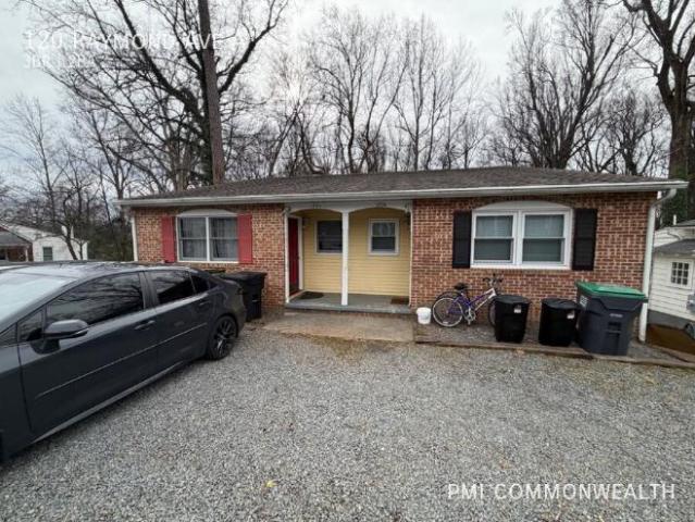 3 Br, 2 bath, Condo 120 Raymond Ave
