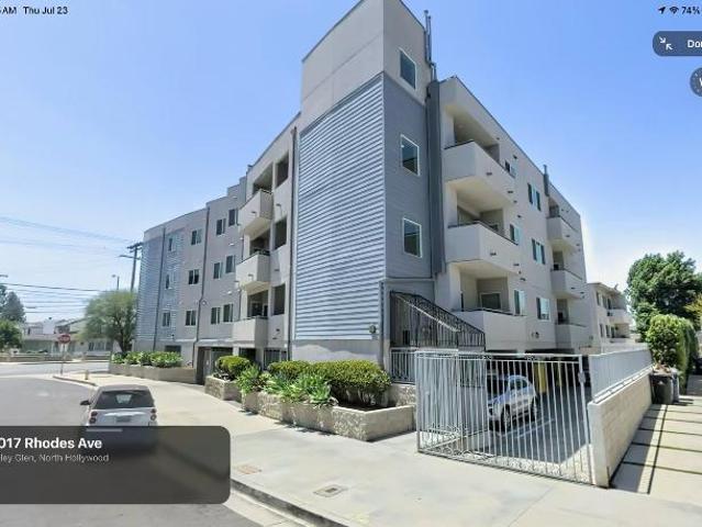 3 Br, 2 bath, Condo 12405 W Oxnard St