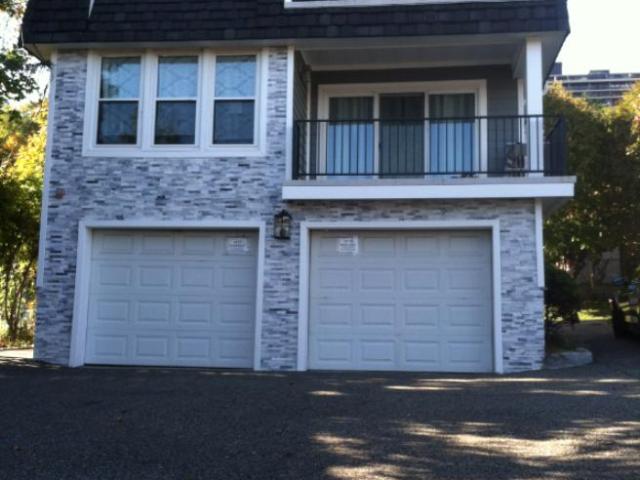 3 Br, 2 bath, Condo 1276 River Road