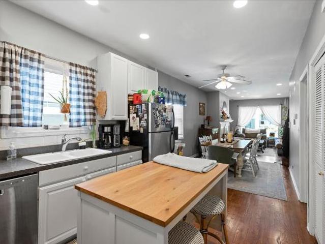 3 Br, 2 bath, Condo 1345 West Walton
