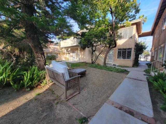 3 Br, 2 bath, Condo 13531 Wyandotte St
