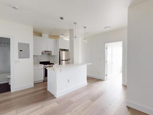3 Br, 2 bath, Condo 1408 California St